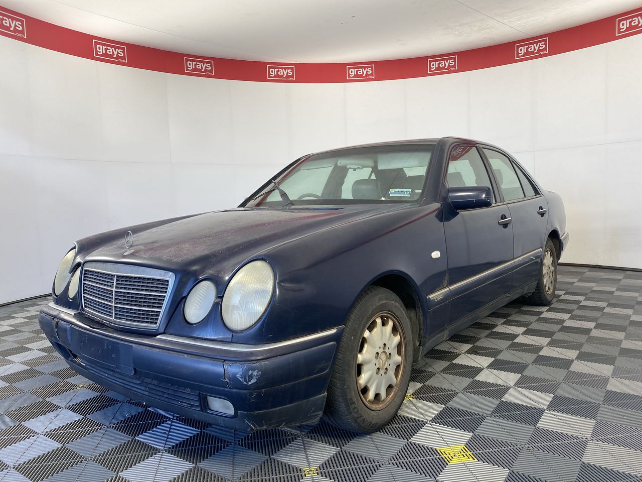 1996 Mercedes Benz E230 Classic W210 Automatic Sedan Auction (0001-9036523) | Grays Australia