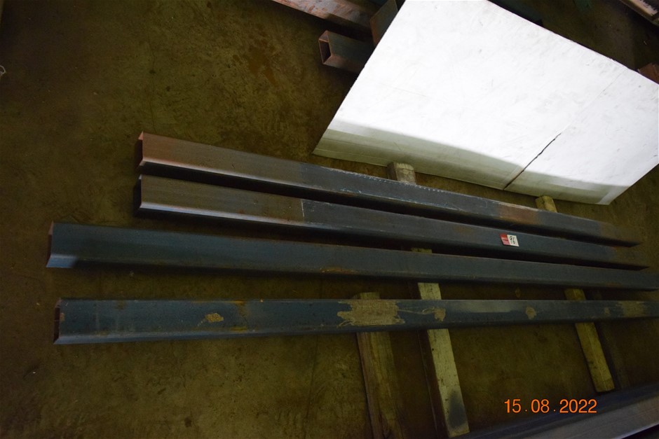 Lot of 4 Offcut Lengths of Steel SHS Auction (0094-9034369) | Grays ...
