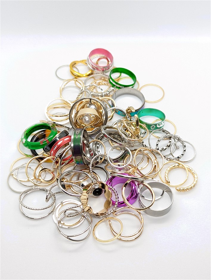 Bulk x 100 Assorted Ring Jewellery