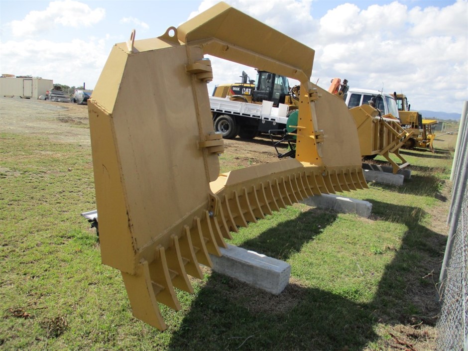 Qty 1 x Stick Rake SU Blade (D6 R/T) Auction (0021-7040796) | Grays ...