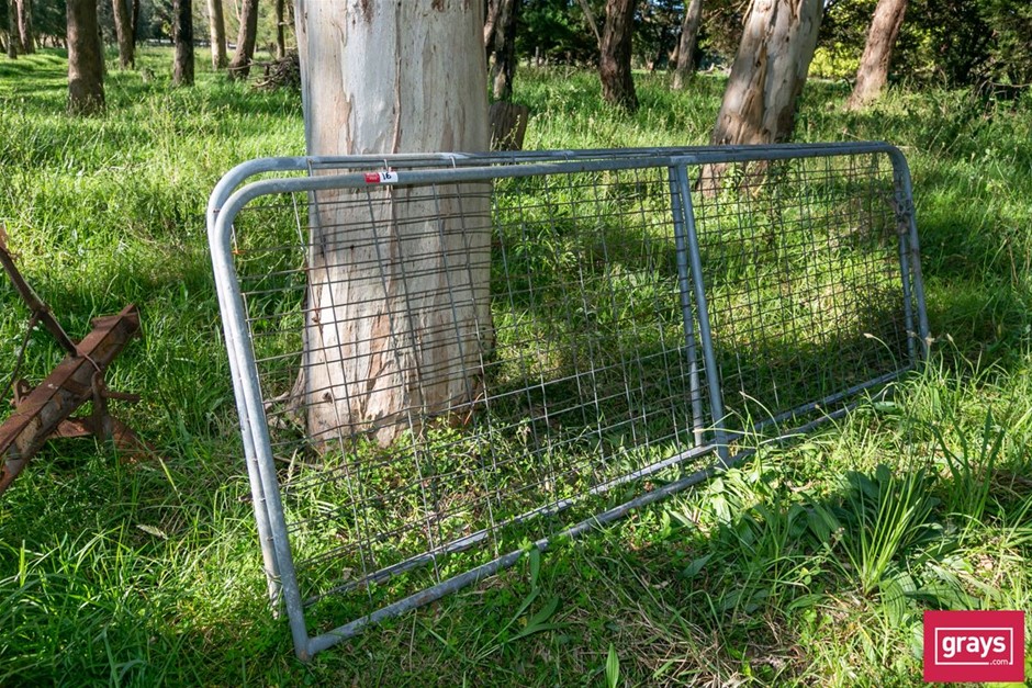 2x Galvanise Field Gates Auction (0016-5050361) | Grays Australia