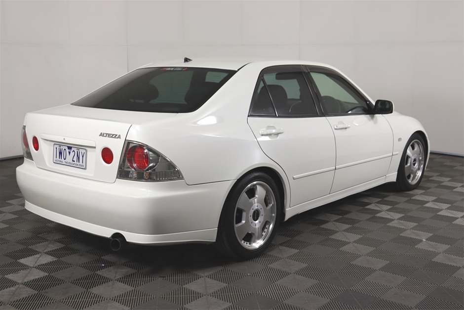 1999 Toyota Altezza Import Manual Sedan Auction (0001-20082266) | Grays ...