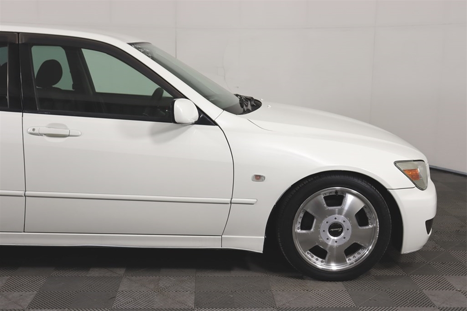 1999 Toyota Altezza Import Manual Sedan Auction (0001-20082266) | Grays ...