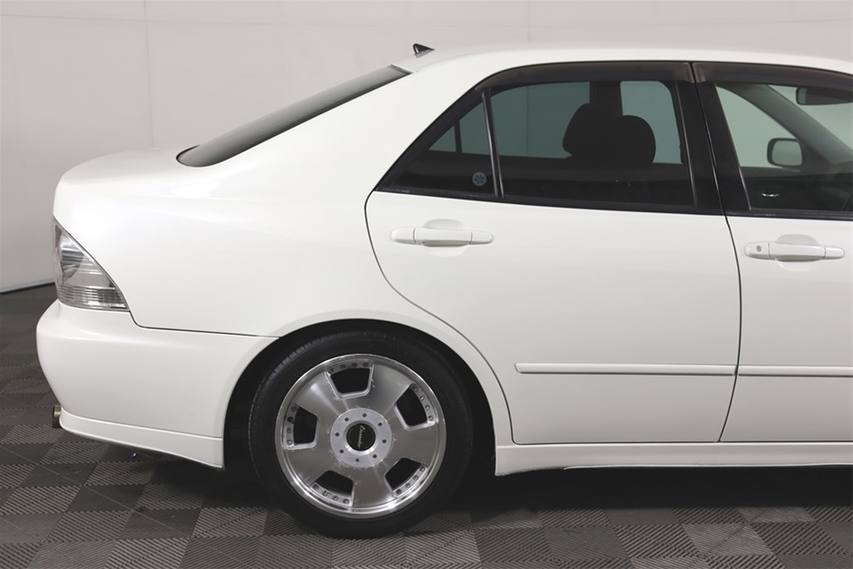 1999 Toyota Altezza Import Manual Sedan Auction (0001-20082266) | Grays ...