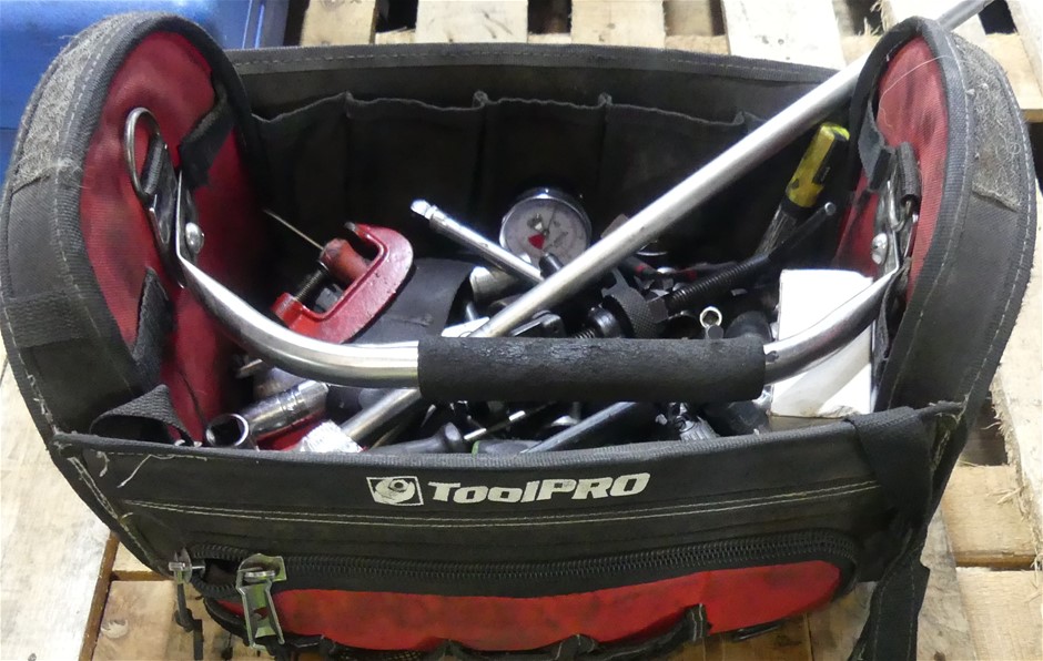 Toolpro Tool Bag of assorted tools Auction (0035-5050564) | Grays Australia