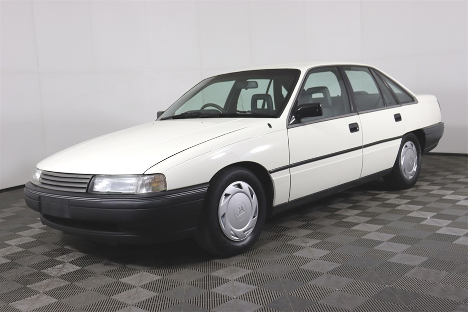 1990 Holden VN Commodore Executive BT1 V8 Automatic Sedan Auction (0001 ...