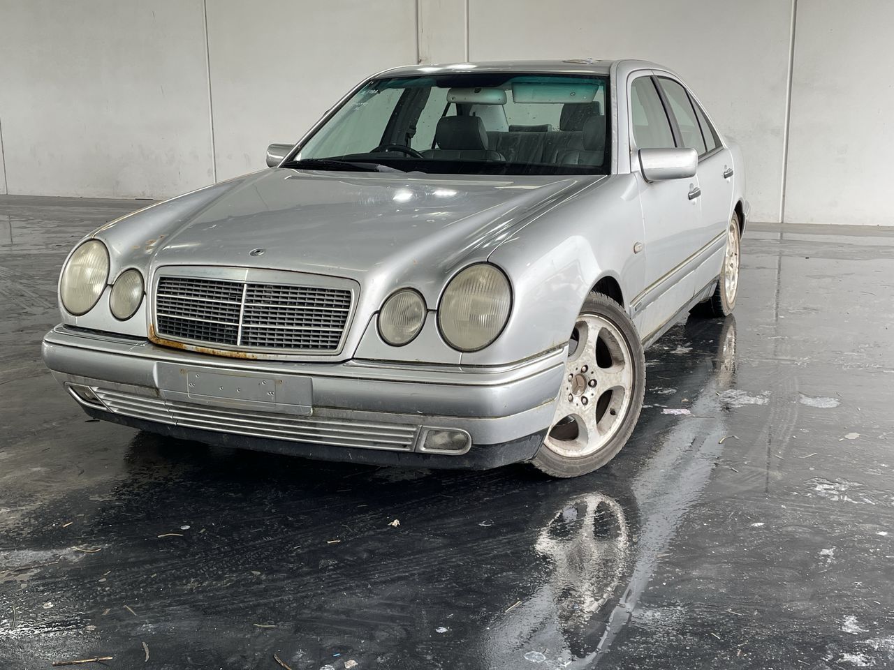 1999 Mercedes Benz E280 Elegance W210 Automatic Sedan Auction (0001-20065280) | Grays Australia