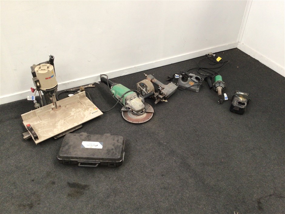 Assorted Hand Held Power Tools and Associated Items Auction (0082 ...
