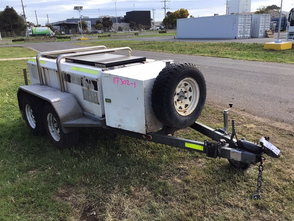 2011 Belco Custom Trailers Tandem Axle Diesel Fuel Tank Trailer Auction ...
