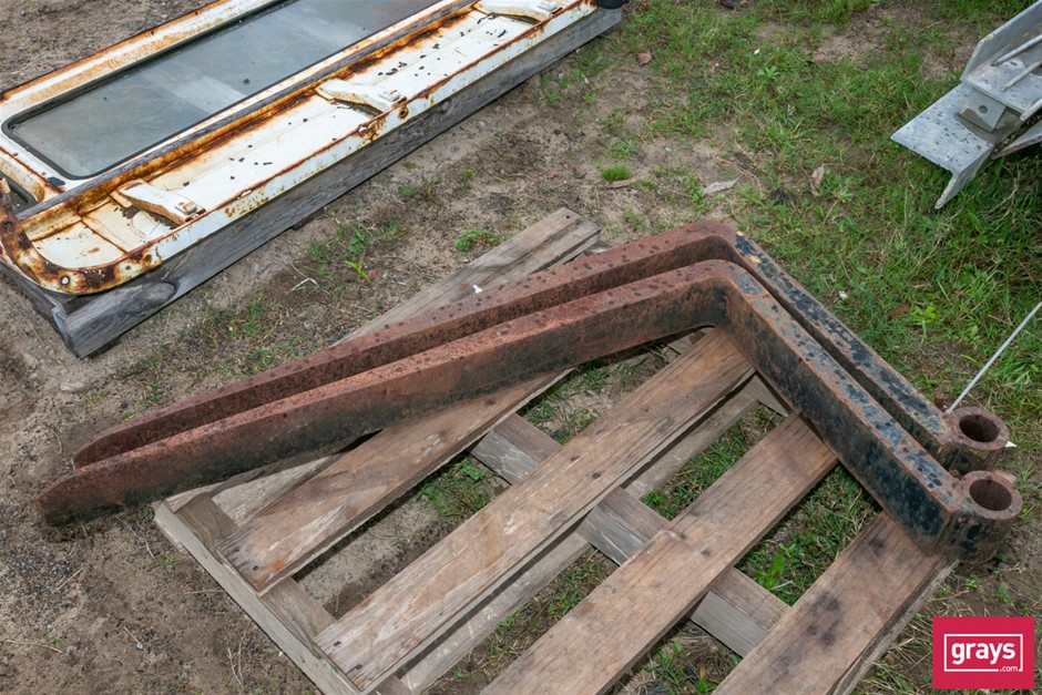 2x Telehandler Forklift Tynes Auction (0171-5050677) | Grays Australia