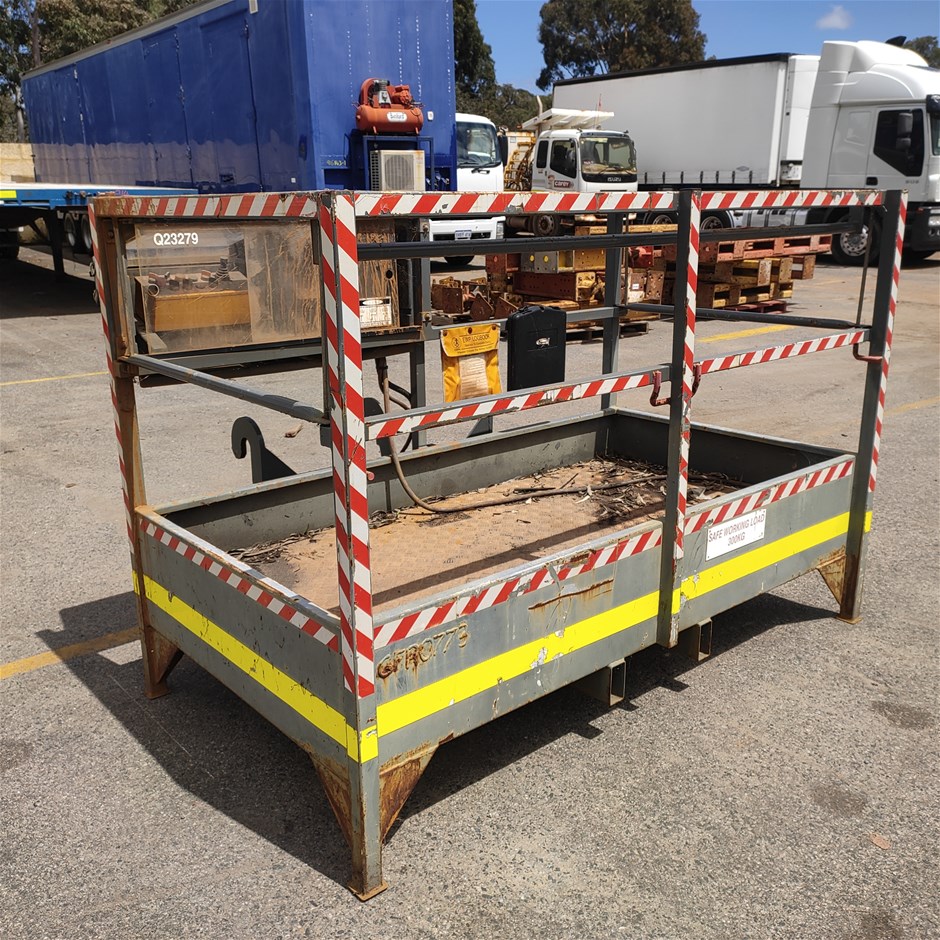 Dieci Telehandler Man Cage Attachment Auction (0002-9035972) | Grays ...