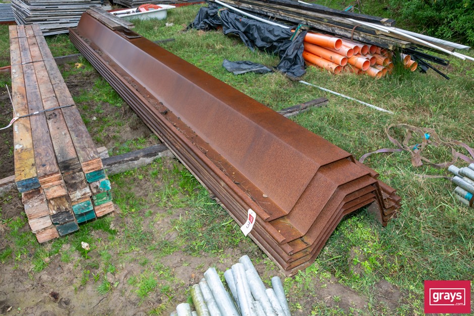 6x Inter locking Steel Piling Sheets Shoring Panels Auction (0151 ...