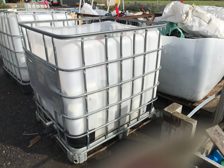 Stillage of Assorted Poly Pipe Fittings Auction (0082-3023674) | Grays ...