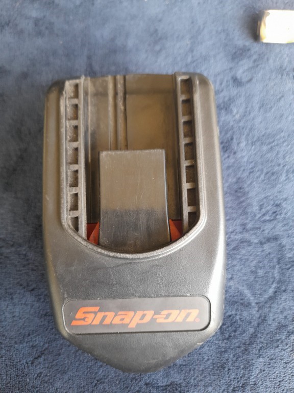 Snap on Battery 18V CTB4187, Need Reconditioning Auction (0238-5050717 ...