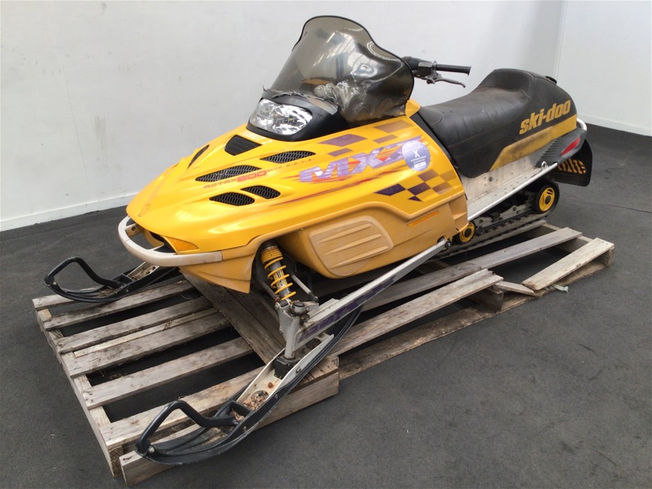 1998 SKI-DOO MXZ Snowmobile 2 Seater Auction (0001-50700002) | Grays ...