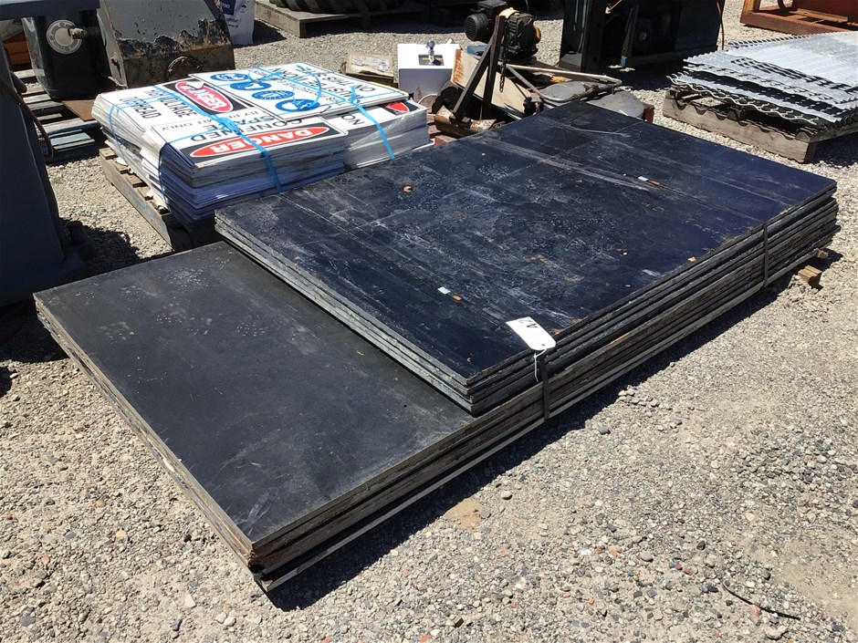Qty Plywood Concrete Formwork Sheets Auction (0103-5050692) | Grays ...