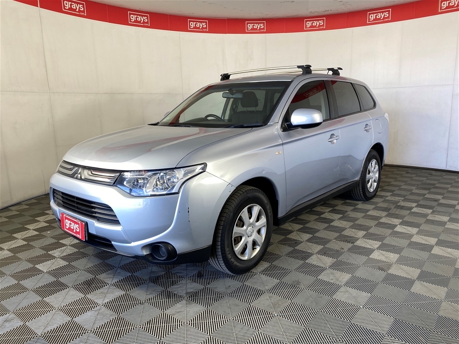 2013 Mitsubishi Outlander ES 4WD ZJ CVT Wagon Auction (0001-10327797 ...
