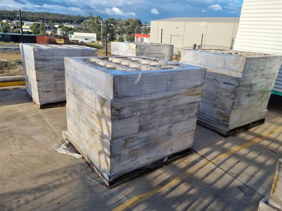 1x Pallet of 390x290x190 Heavy Duty Besser Blocks Auction (0131-5051212 ...