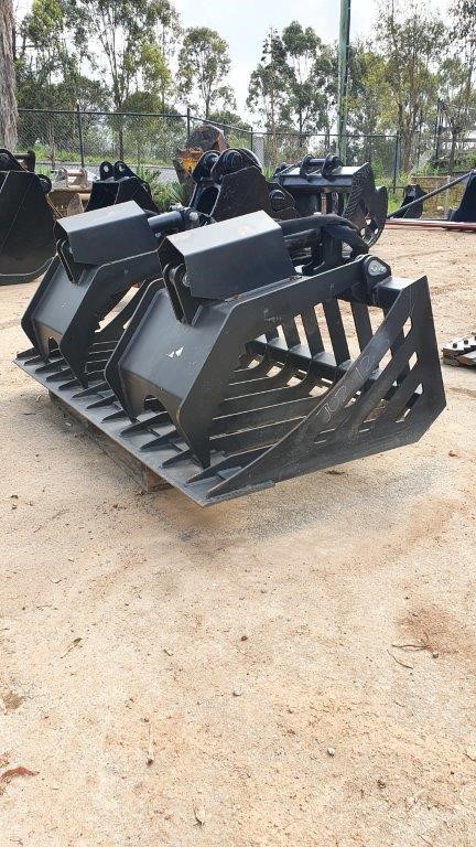 Grapple Grab Bucket Positrack/ Skidsteer Attachment Auction (0014 ...