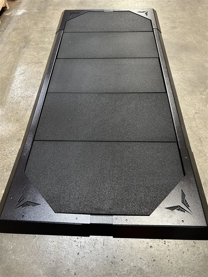 Valkyrie Lifting Platform + Armadillo Impact tiles Auction (0041 ...
