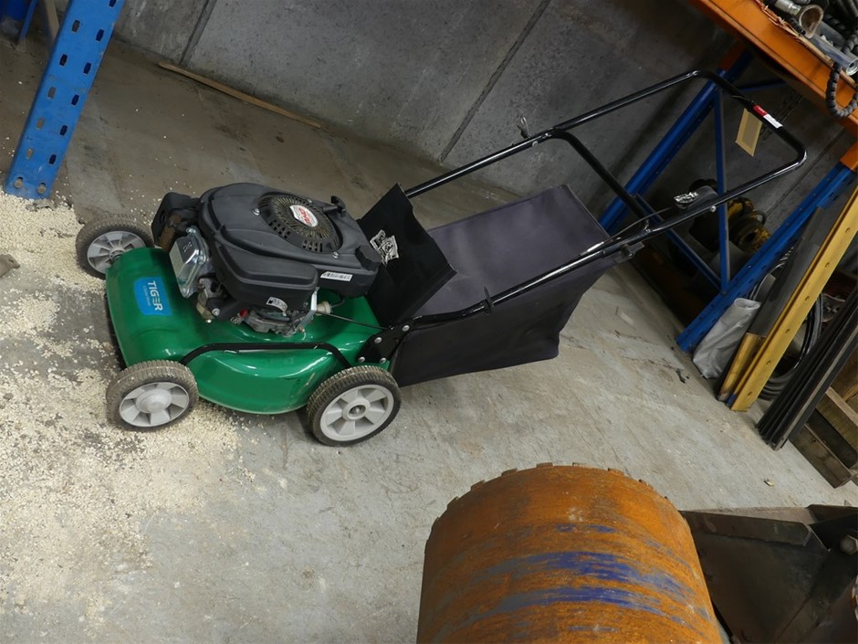Tiger Lawn Mower Auction (0150-5050732) | Grays Australia