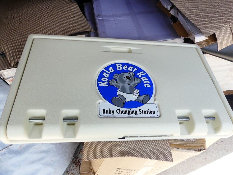 Koala Bear Kare Foldout Commercial Baby Change Table Auction (0082 ...