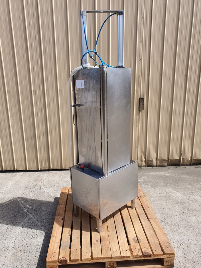 KOVACS Netting Applicator Auction (0011-3023802) | Grays Australia