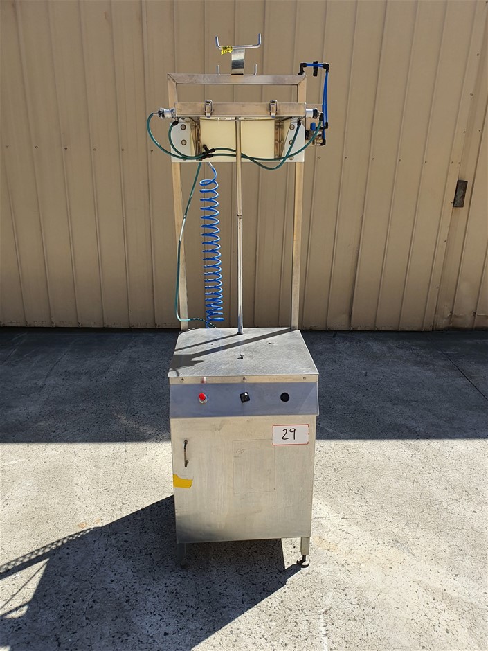 Net Loader Auction (0129-3024042) | Grays Australia