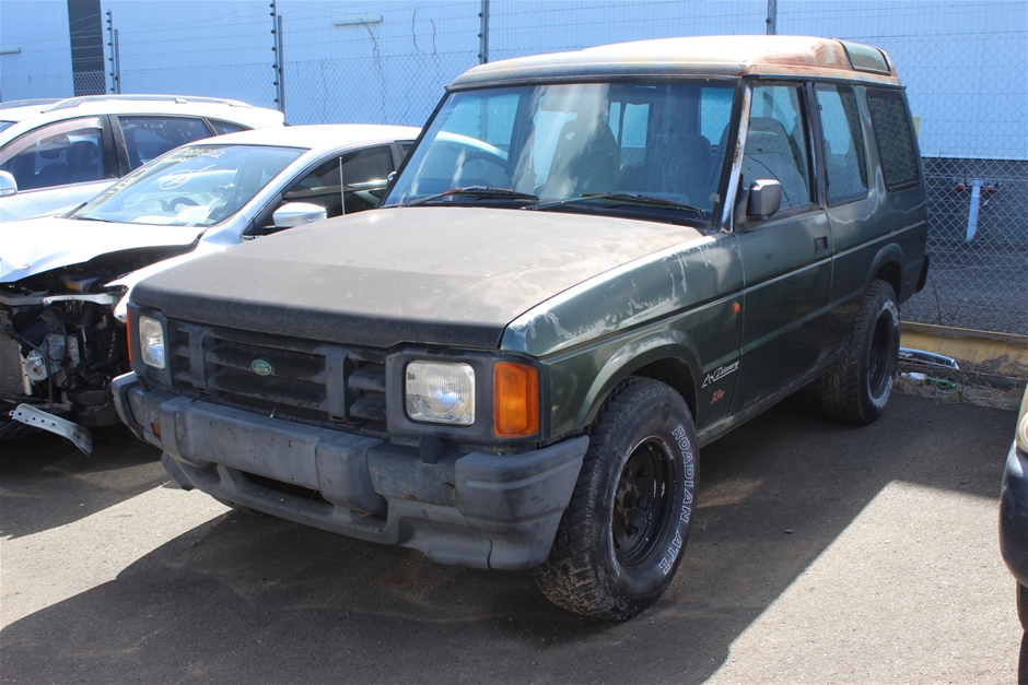 1993 Land Rover Discovery Manual Wagon Auction (0001-10052602) | Grays ...
