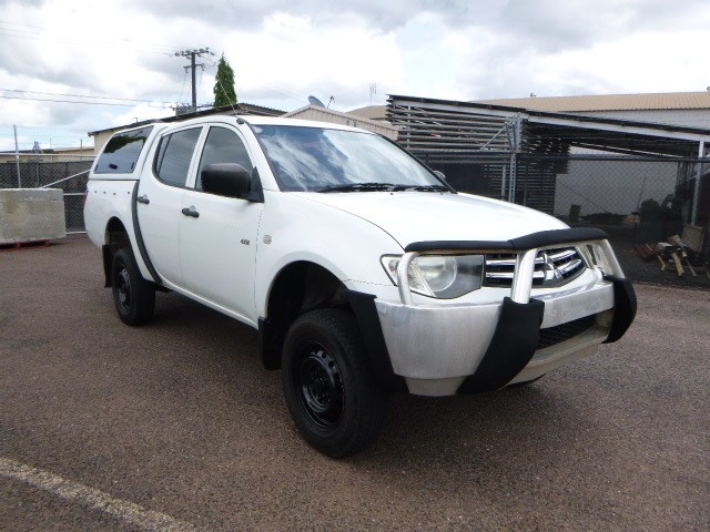 Mitsubishi Triton KA/KB 4WD Manual Dual Cab Chassis Auction (0001 ...