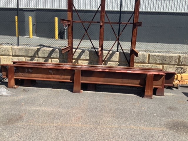 3x HD Low 410 ub Stands Auction (0029-9036647) | Grays Australia