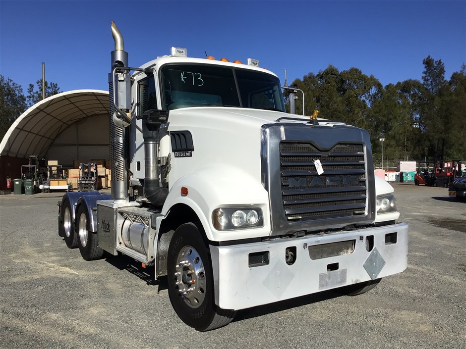 2013 Mack Trident 6 x 4 Prime Mover Truck