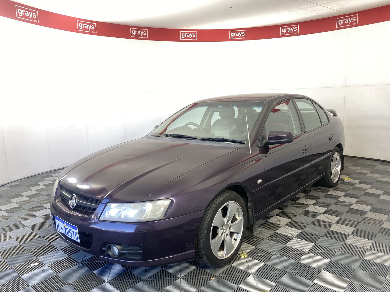 2005 Holden Commodore Executive VZ Automatic Sedan Auction (0001 ...