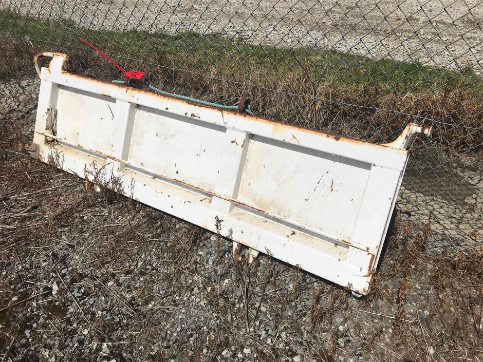 1x Steel Tipper Tail Gate Auction (0052-3023835) | Grays Australia
