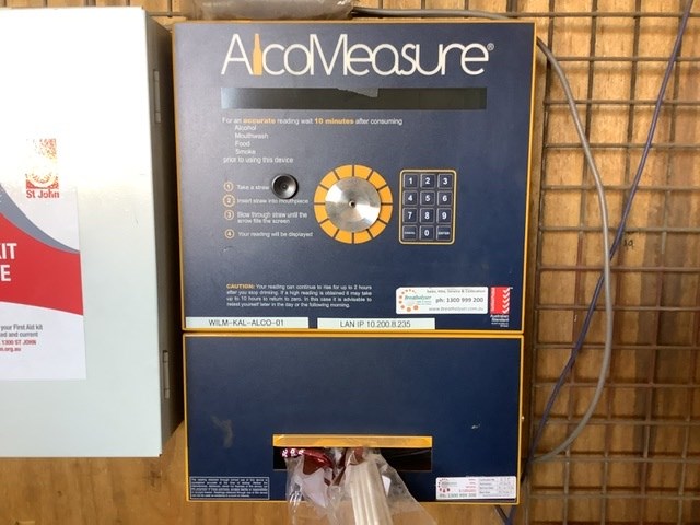 Alco Measure WM1 Wall Mount Standard Breathalyser & First Aid Kit ...