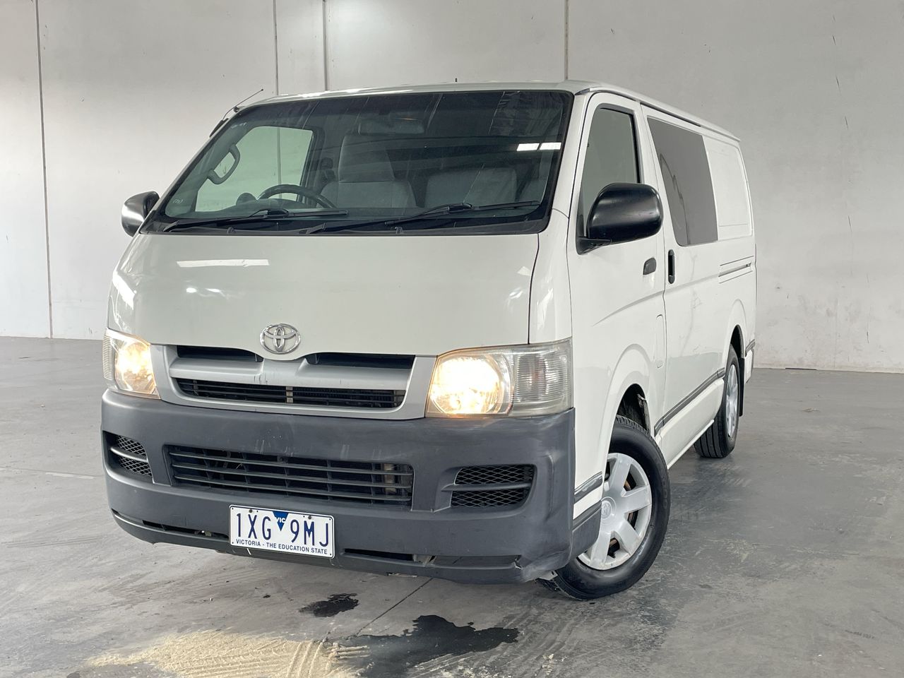 2006 Toyota HiAce LWB TRH201R Manual Van Auction (0001-20071717 ...
