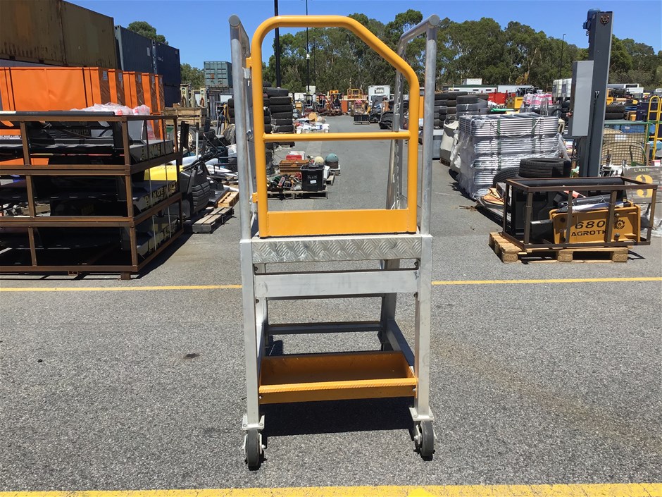 Step Ladder Auction (0018-9043082) | Grays Australia