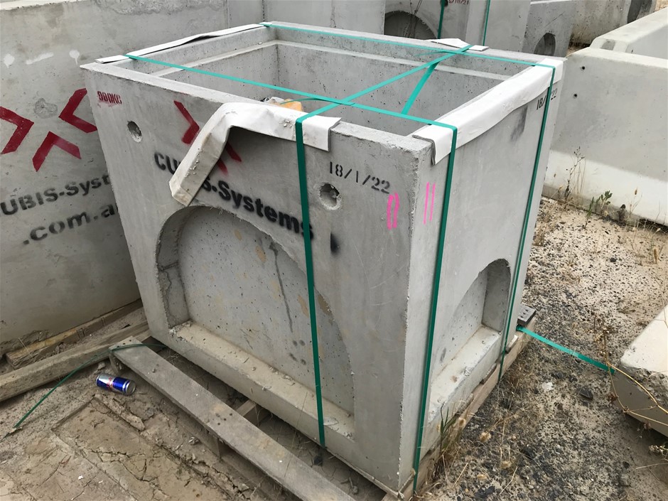 1x Cubis-Systems Concrete Pit with Steps Auction (0011-3024355) | Grays ...