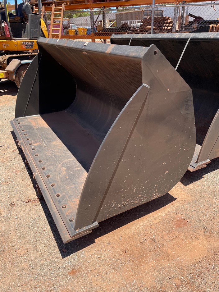 2020 JCB Telehandler Attachment - Bucket (Newman) Auction (0046-9038280 ...