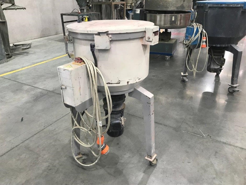 1x Shini Vertical Mixer Auction (0028-3024464) | Grays Australia