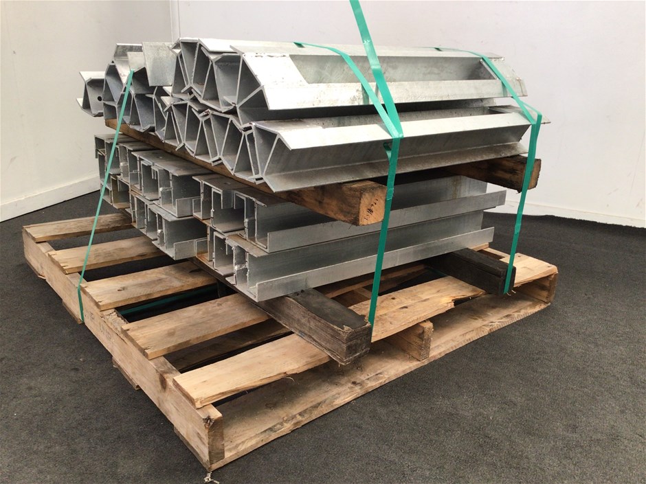 Galvanised Retaining Posts Auction (0003-7047727) | Grays Australia