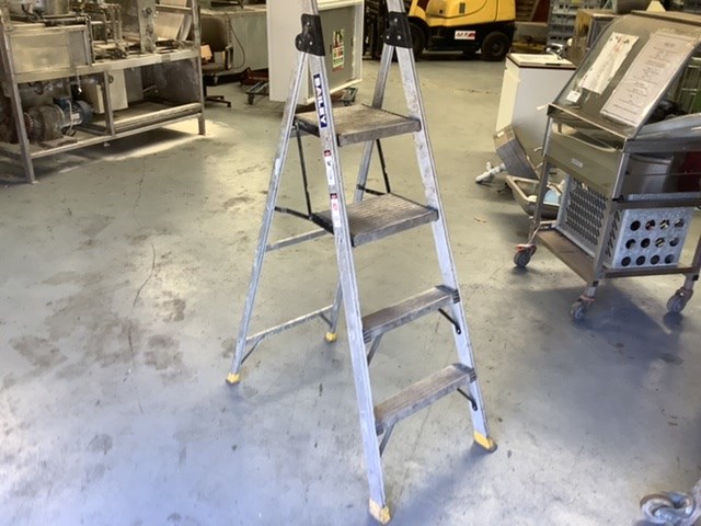 Bailey 4 Step A Frame Ladder Auction (0066-9038574) | Grays Australia
