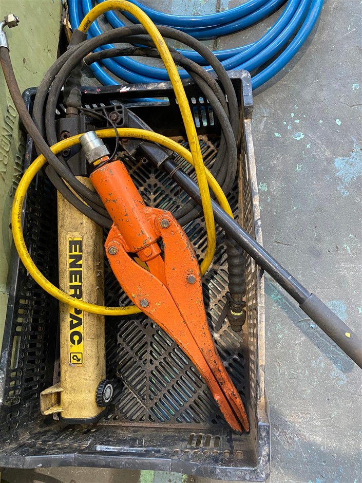 Enerpac Spreader and Manual Enerpac Hand Pump Auction (0004-3024557 ...