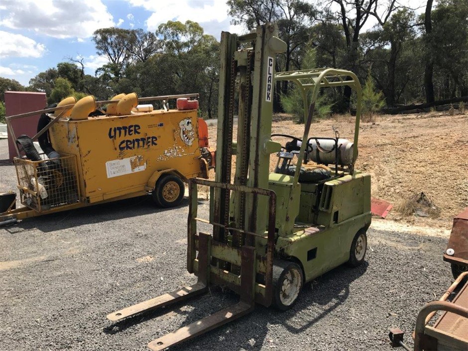 Clark Clarklift 50B 4 Wheel Counterbalance Forklift Auction (0081 ...