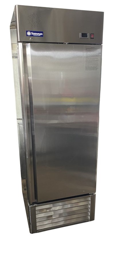 SNOWMAN SINGLE DOOR UPRIGHT FREEZER Auction (0052-5051547) | Grays ...