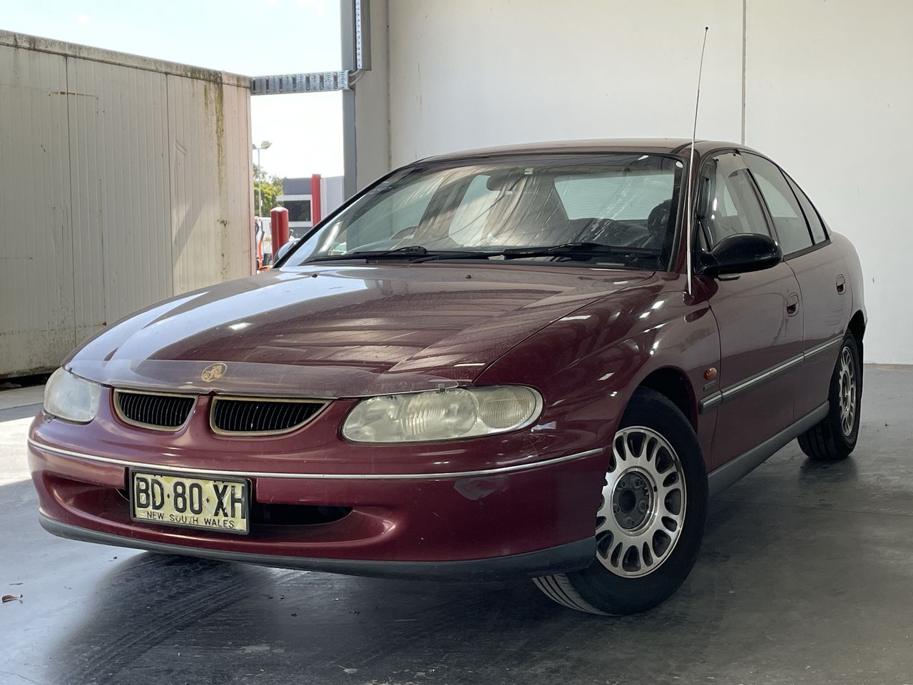 1998 Holden Commodore Executive VT Automatic Sedan Auction (0001 ...