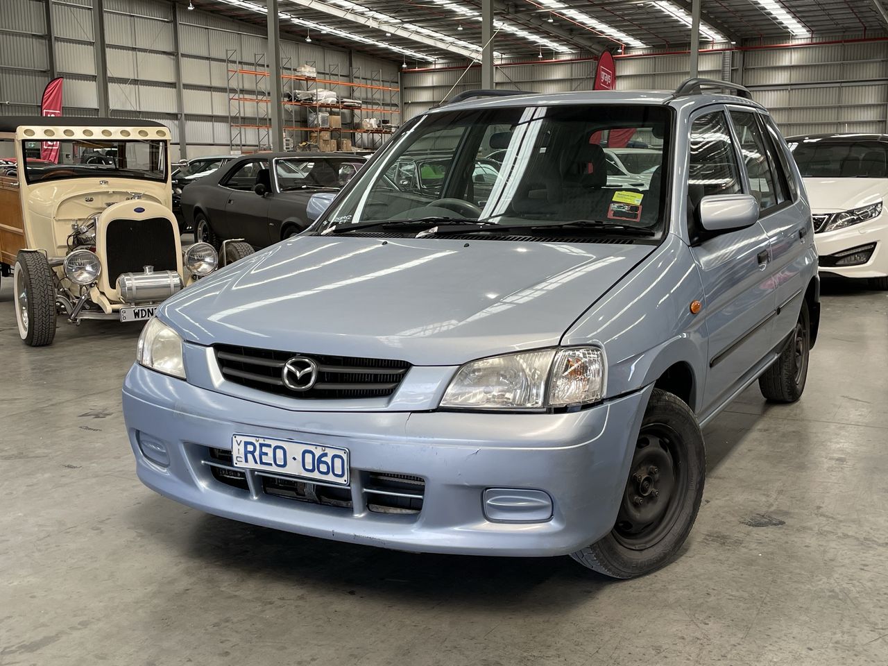 2001 Mazda 121 Metro Shades DW Automatic Hatchback Auction (0001 ...