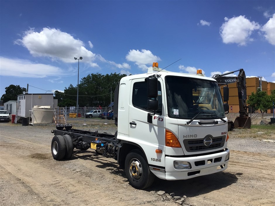 2010 Hino FD 4 x 2 Cab Chassis Truck (215916kms) Auction (0001-7043599) | Grays Australia