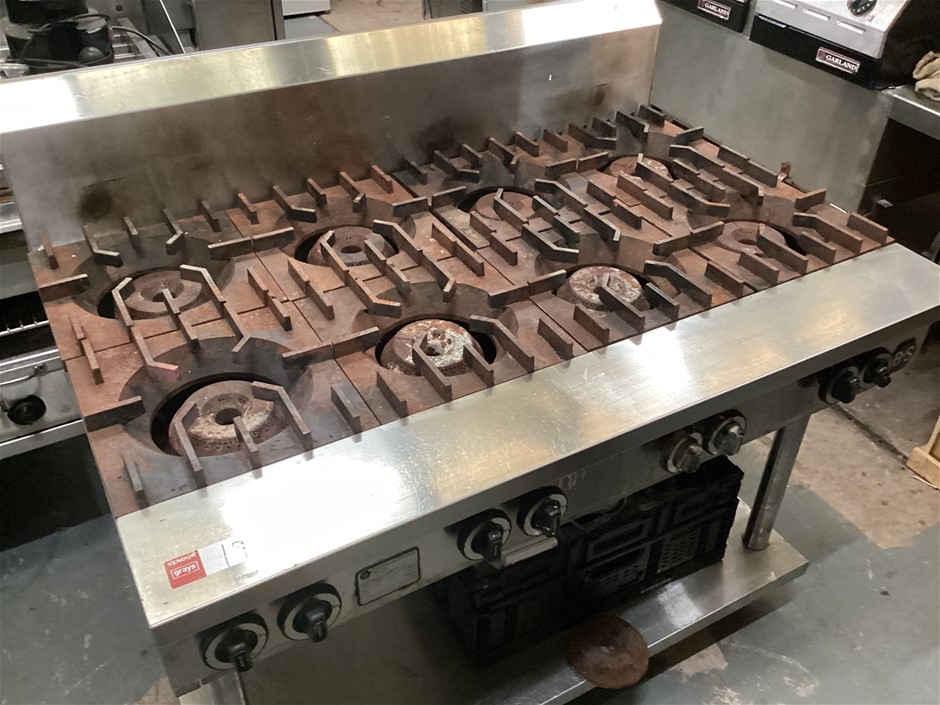 1 x Commercial Kitchens P/L 8 Burner Gas Stove Auction (0019-3024746 ...