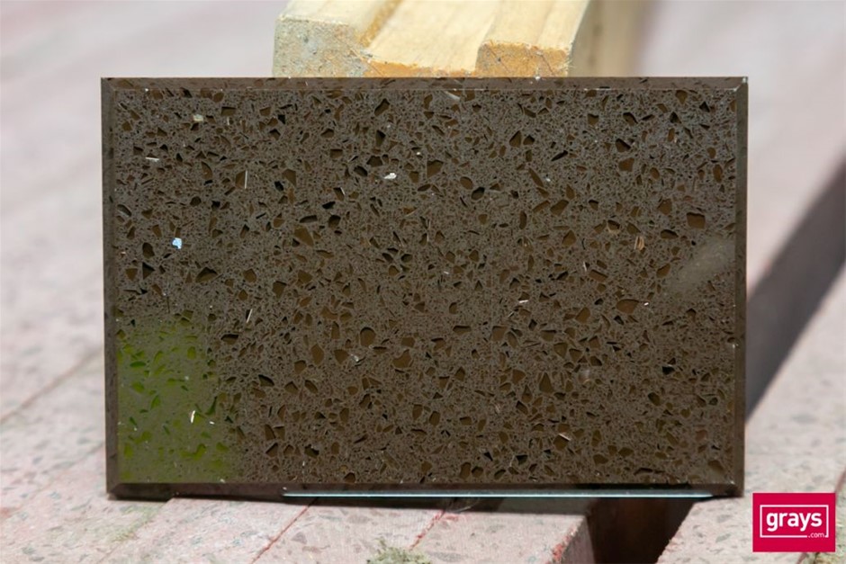 Samsung 1x Slab of Engineered Quartz Auction (0083-5052537) | Grays ...